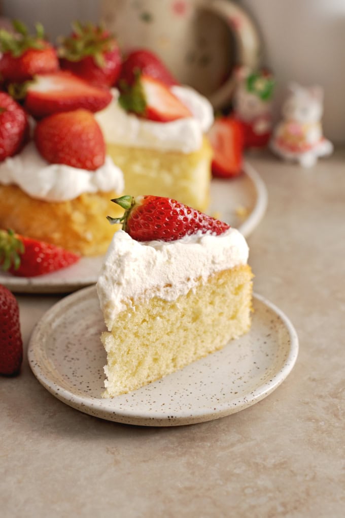 Mini Strawberry Cream Cake - Teak & Thyme